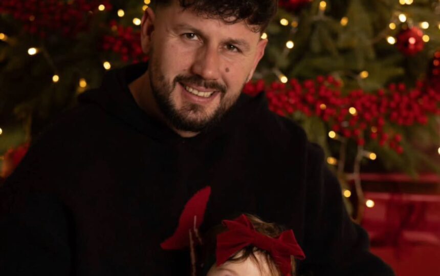 ‘Vlojnë’ kritikat për Mevlanin në fotot e para festive me vajzën ...